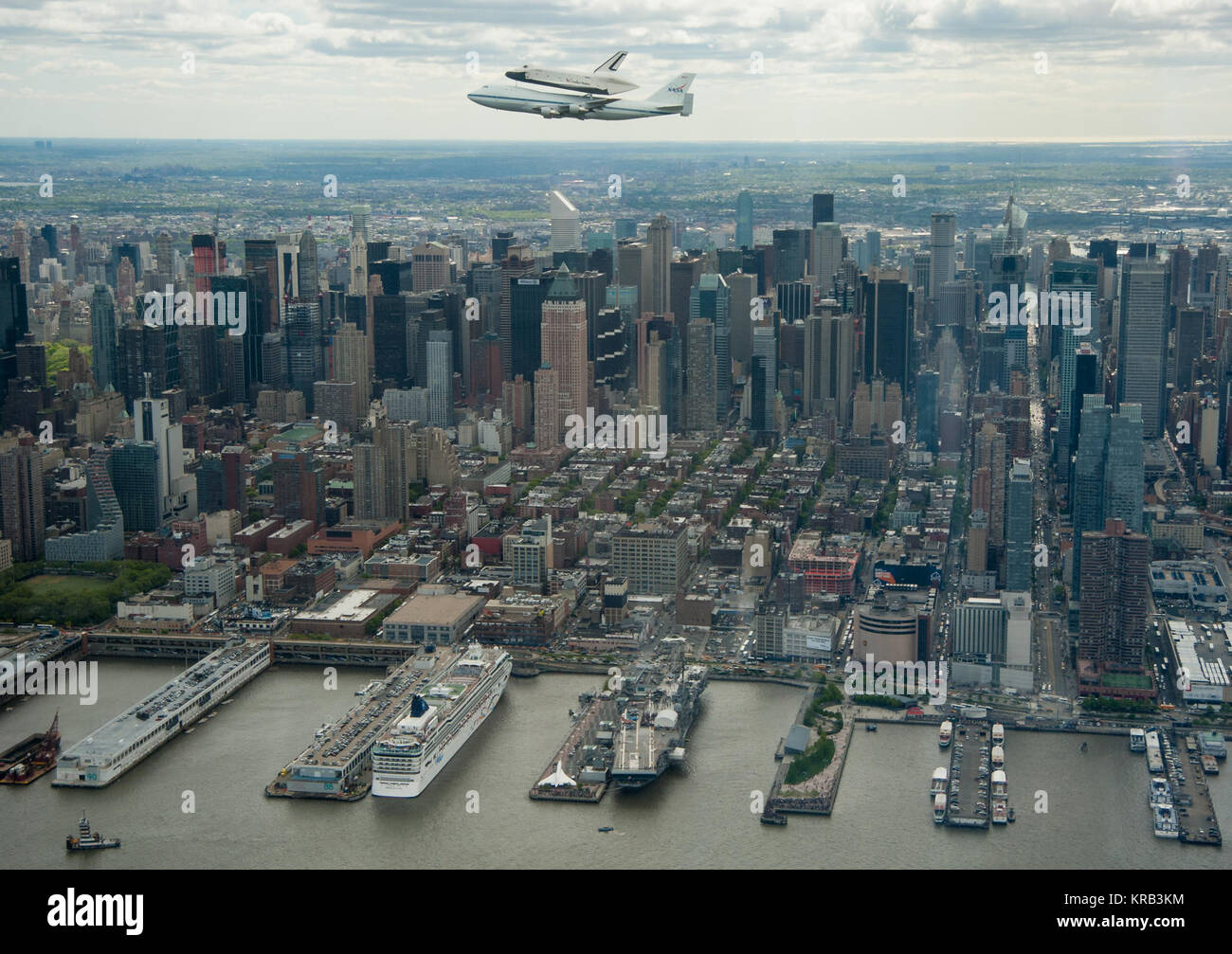 Shuttle carrier aircraft sca hi-res stock photography and images - Alamy