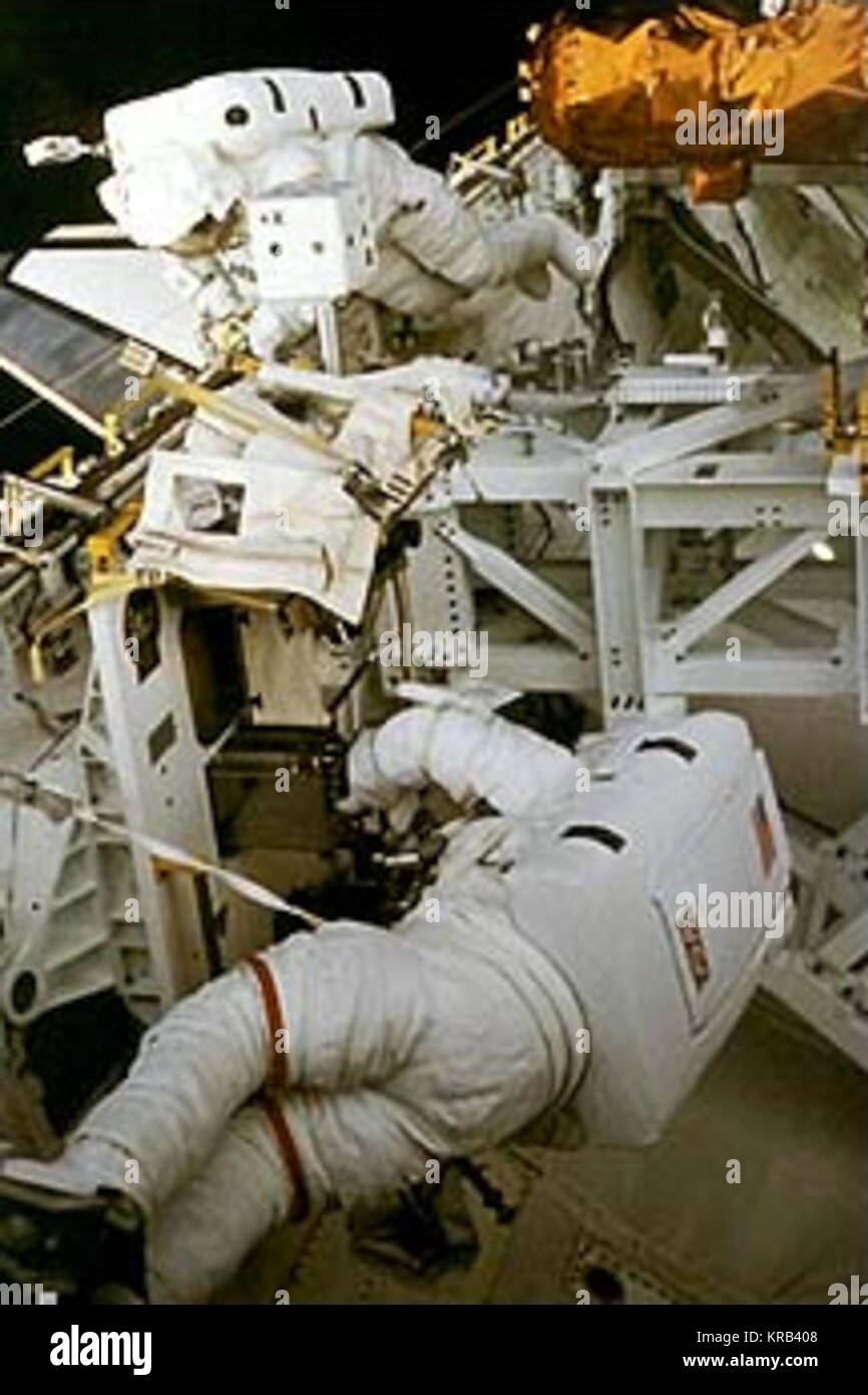 Sts 69 space shuttle launch hi-res stock photography and images - Alamy