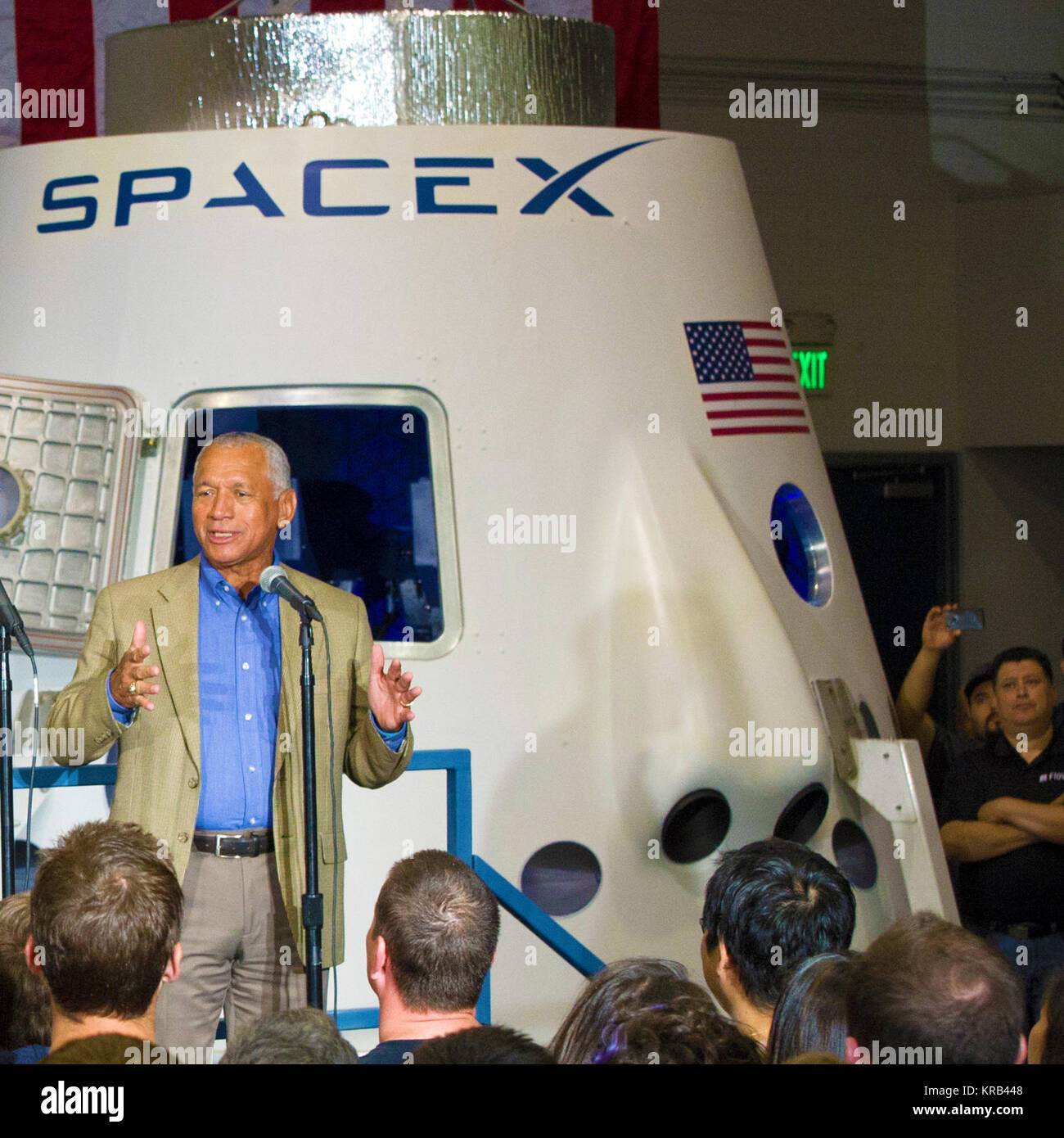 Elon must hi-res stock photography and images - Alamy