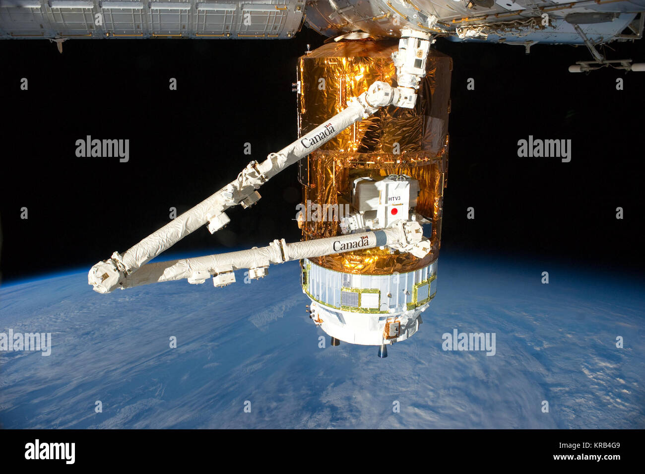 ISS-32 HTV-3 Canadarm2 grapples the Exposed Pallet Stock Photo - Alamy
