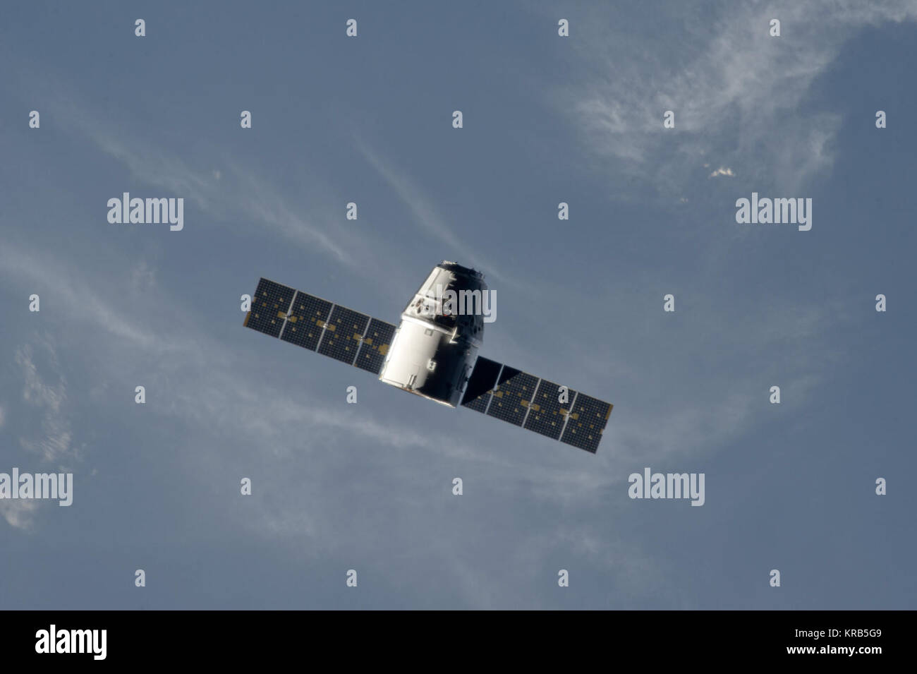 SpaceX CRS-1 approaches ISS Stock Photo - Alamy