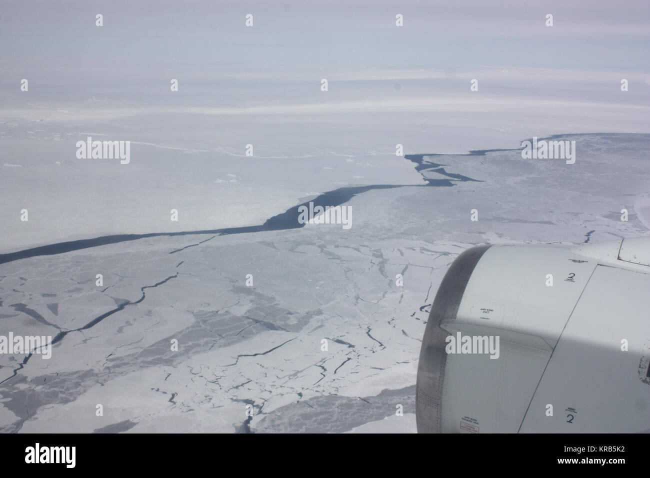 Ice lead hi-res stock photography and images - Alamy