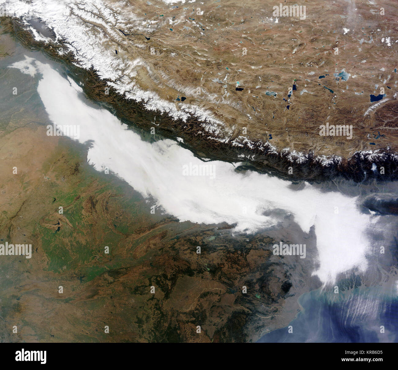 Dense fog over Indian Subcontinent Stock Photo - Alamy