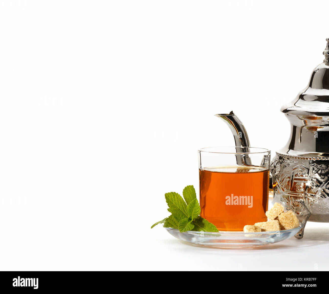 Traditional moroccan tea Stock Photo - Alamy