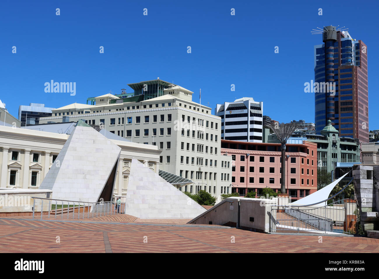 Te Aho a Maui, a split pyramid sculpture by the artist Rewi Thompson ...