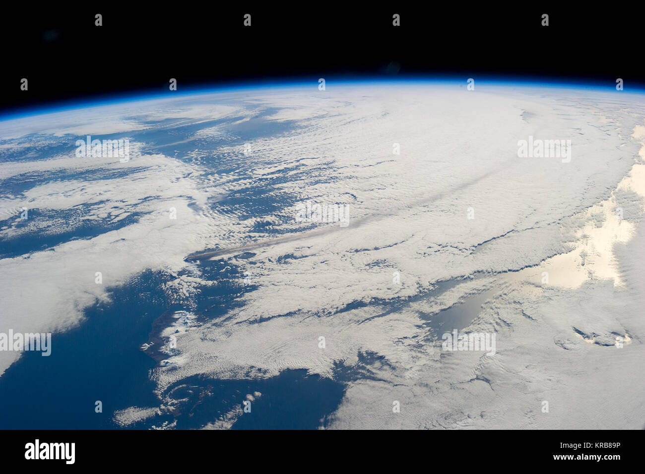Iss 13 international space hi-res stock photography and images - Alamy