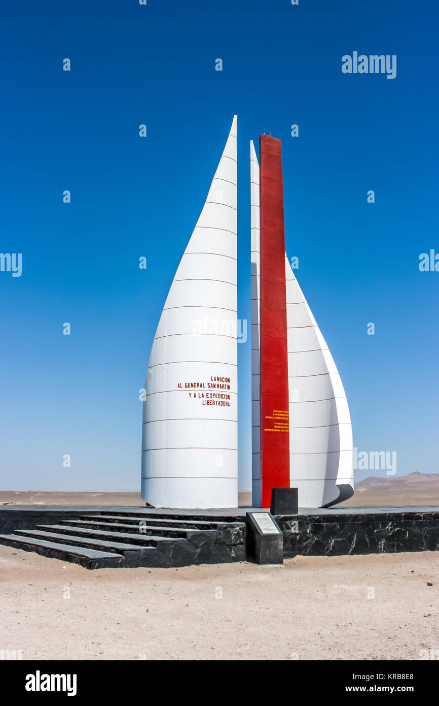 Jose de San Martin sail shaped monument, Paracas, Peru Stock Photo - Alamy