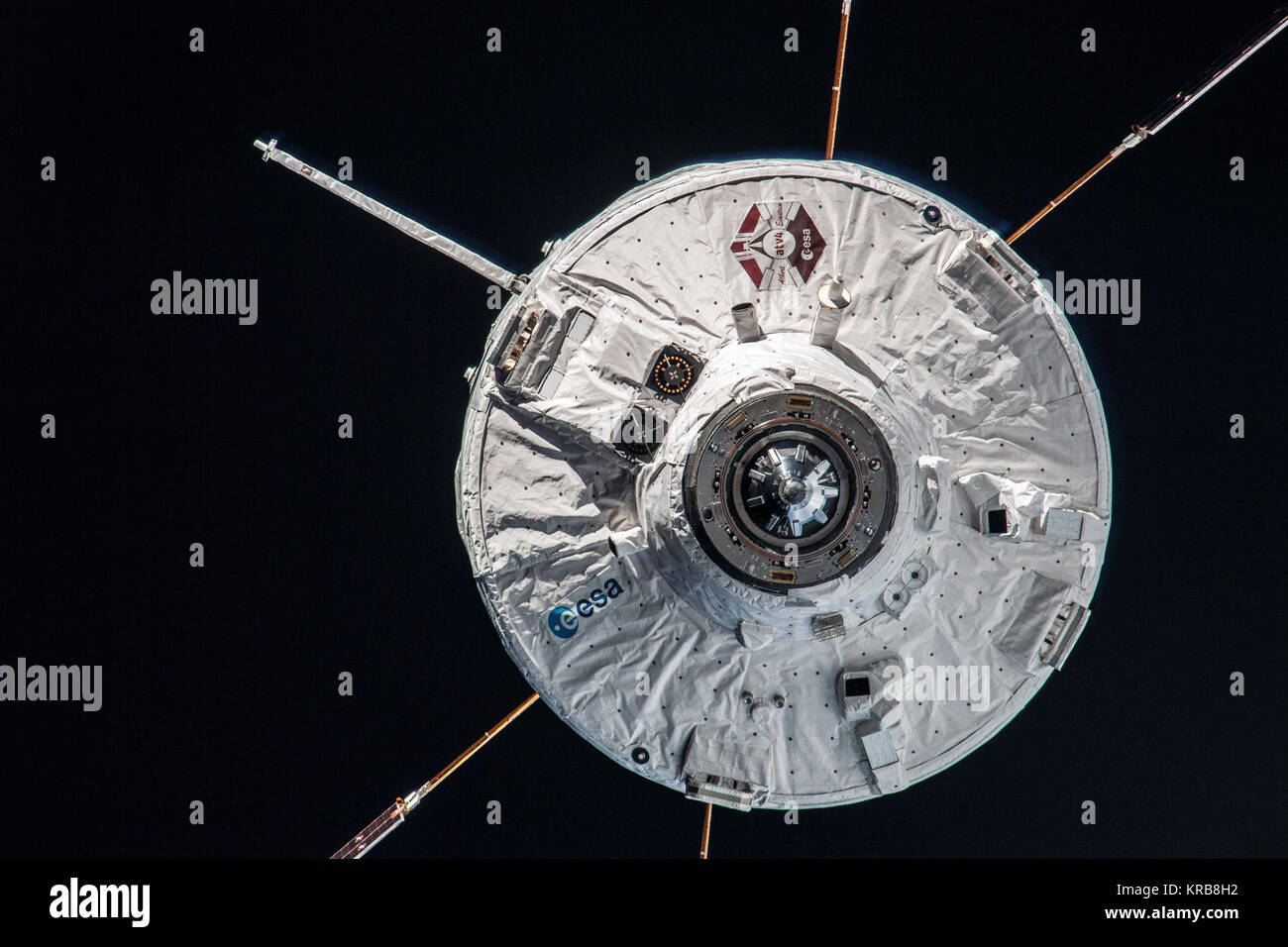 ATV-4 approaches the International Space Station 5 Stock Photo - Alamy