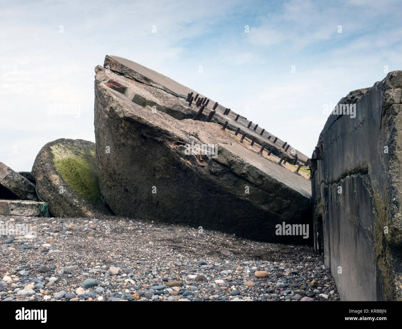 Humberside, WW2 Gun emplacements and military defence, derelict and ...