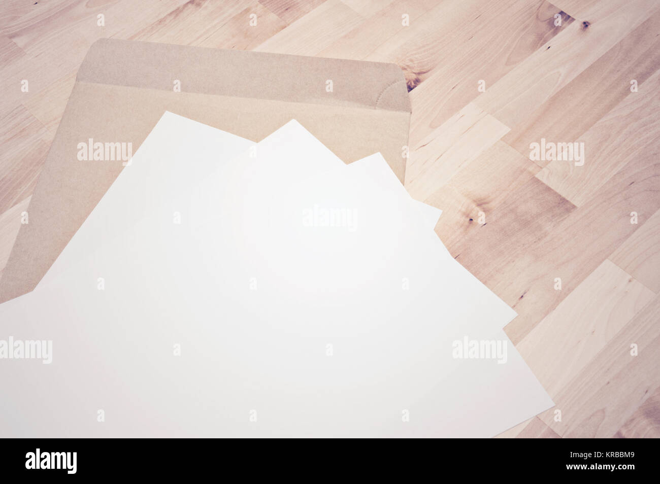 Document envelope : Business concept Stock Photo - Alamy