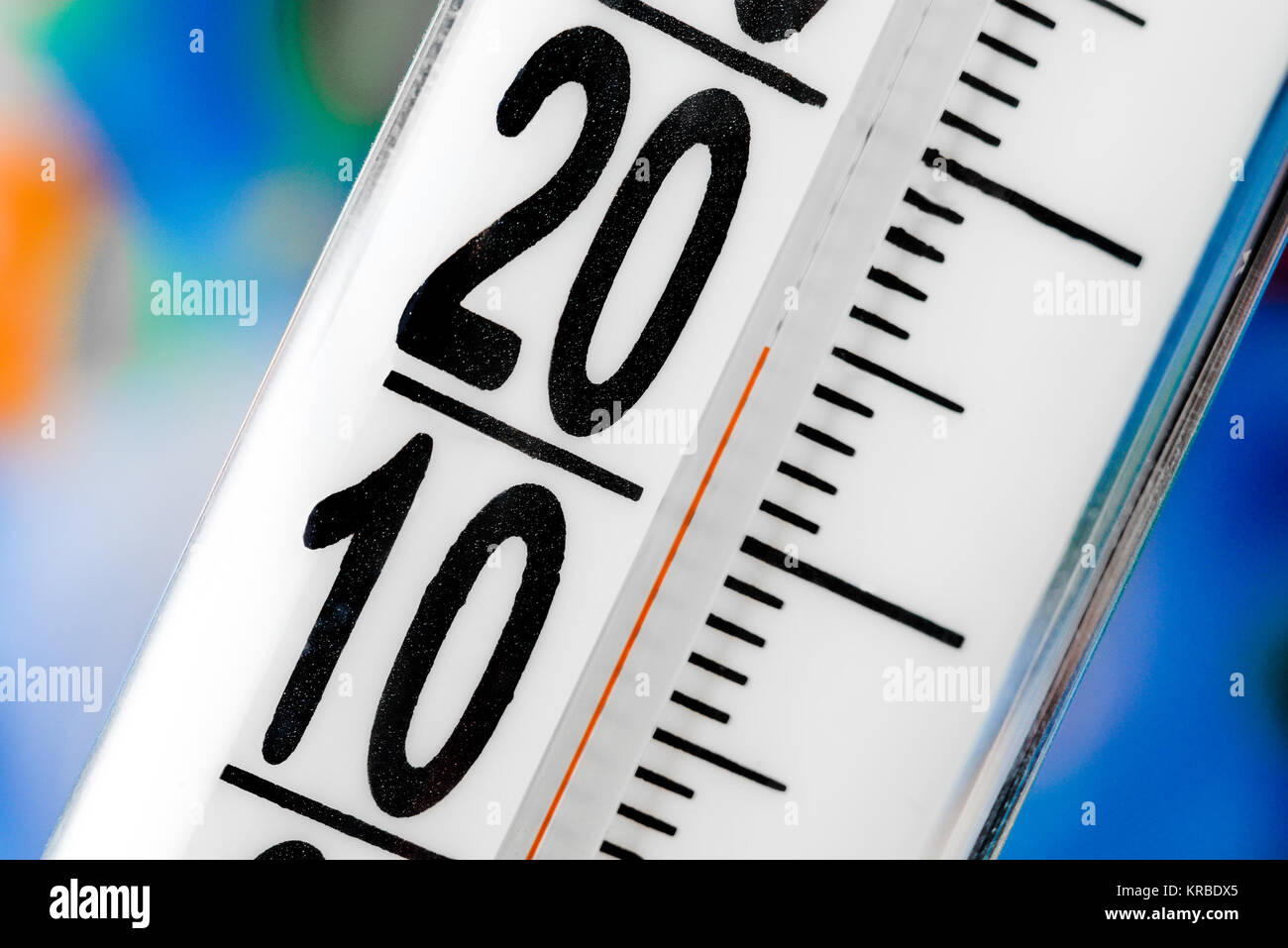 Thermometer scale hi-res stock photography and images - Alamy