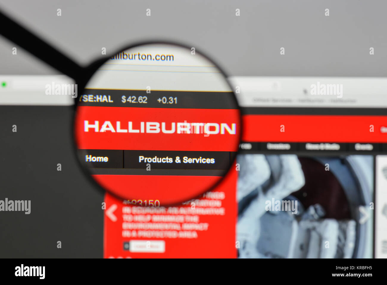 Halliburton logo hi-res stock photography and images - Alamy
