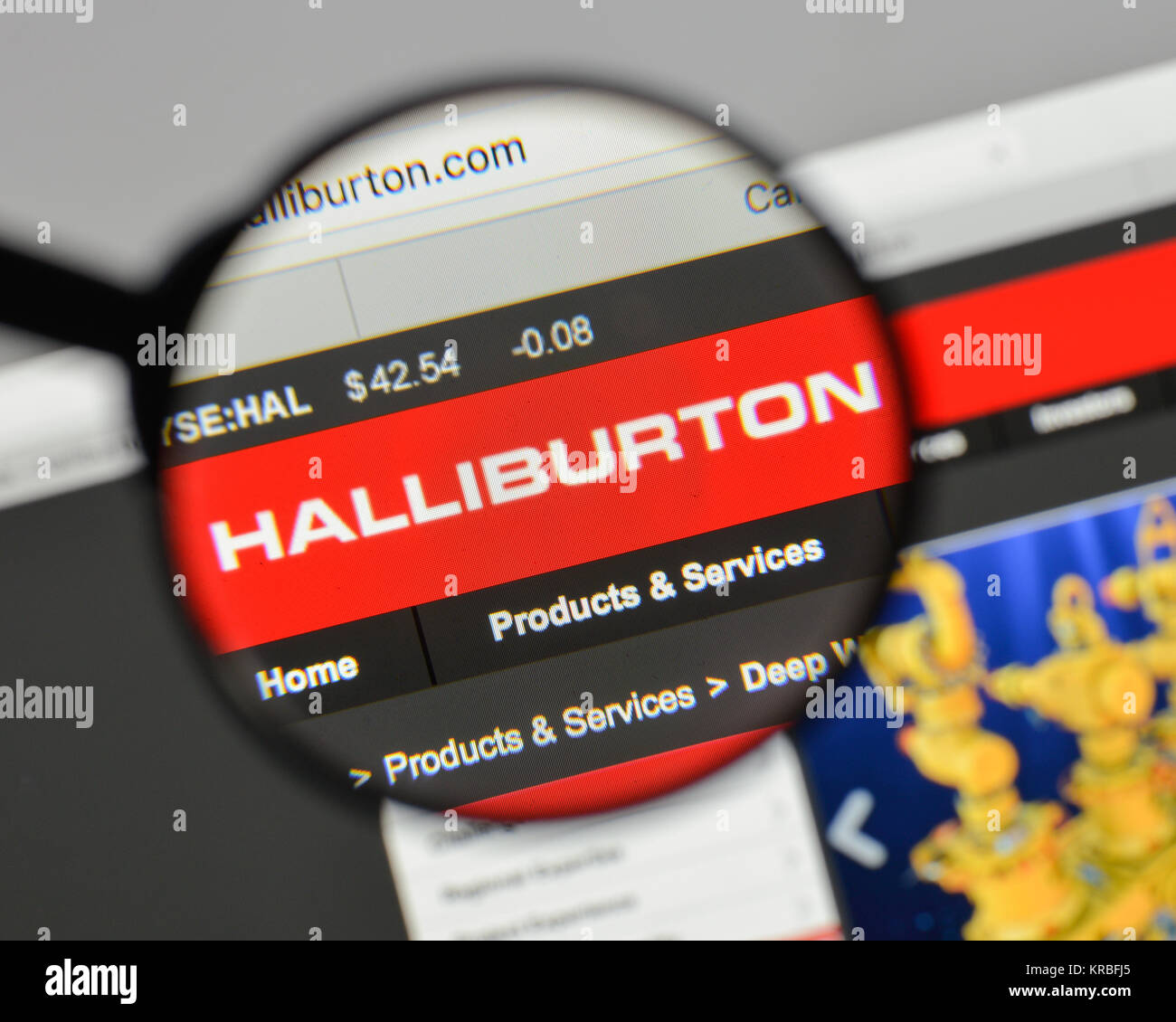 Halliburton logo hi-res stock photography and images - Alamy