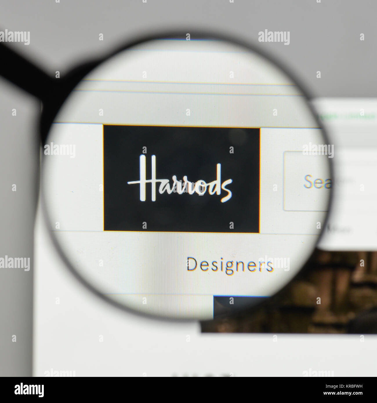 Harrods logo hi-res stock photography and images - Alamy