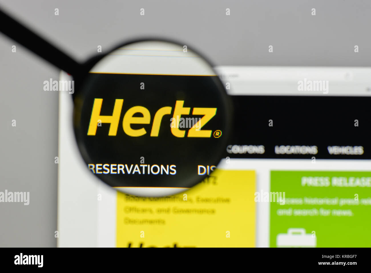 Hertz logo hi-res stock photography and images - Alamy