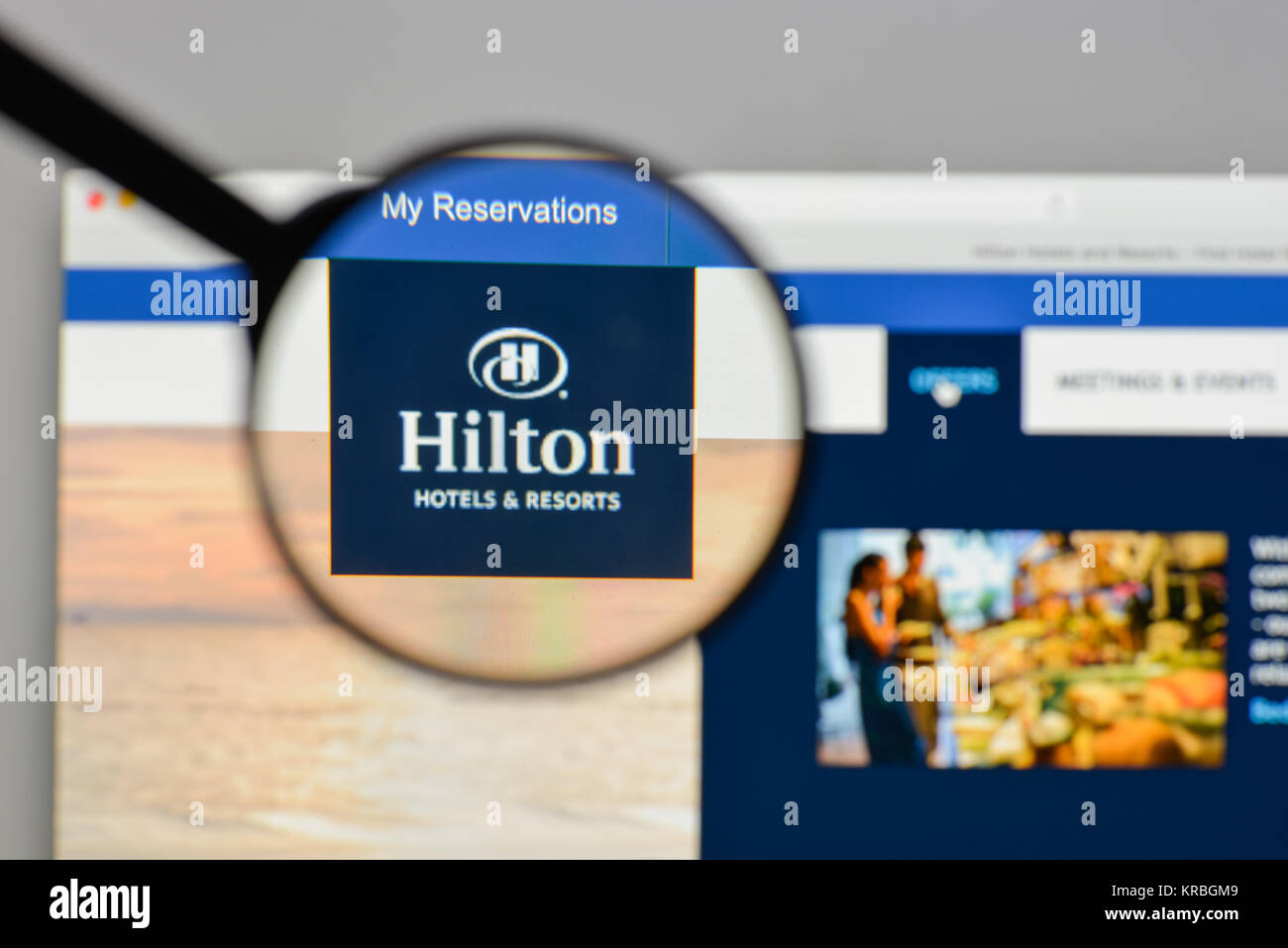 Hilton logo hi-res stock photography and images - Alamy