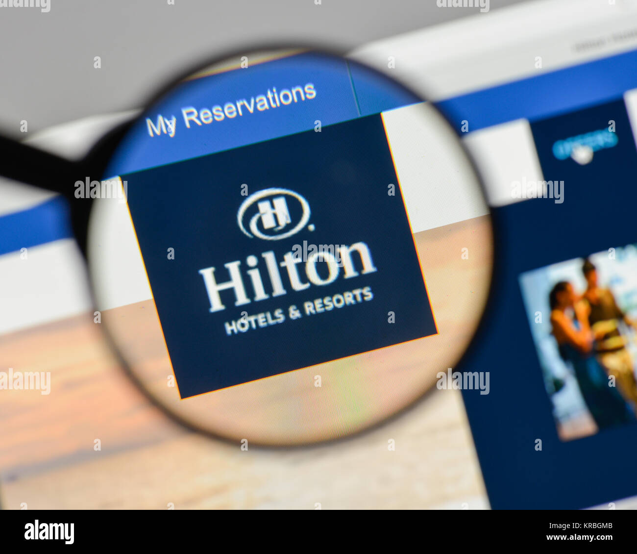 Hilton logo hi-res stock photography and images - Alamy