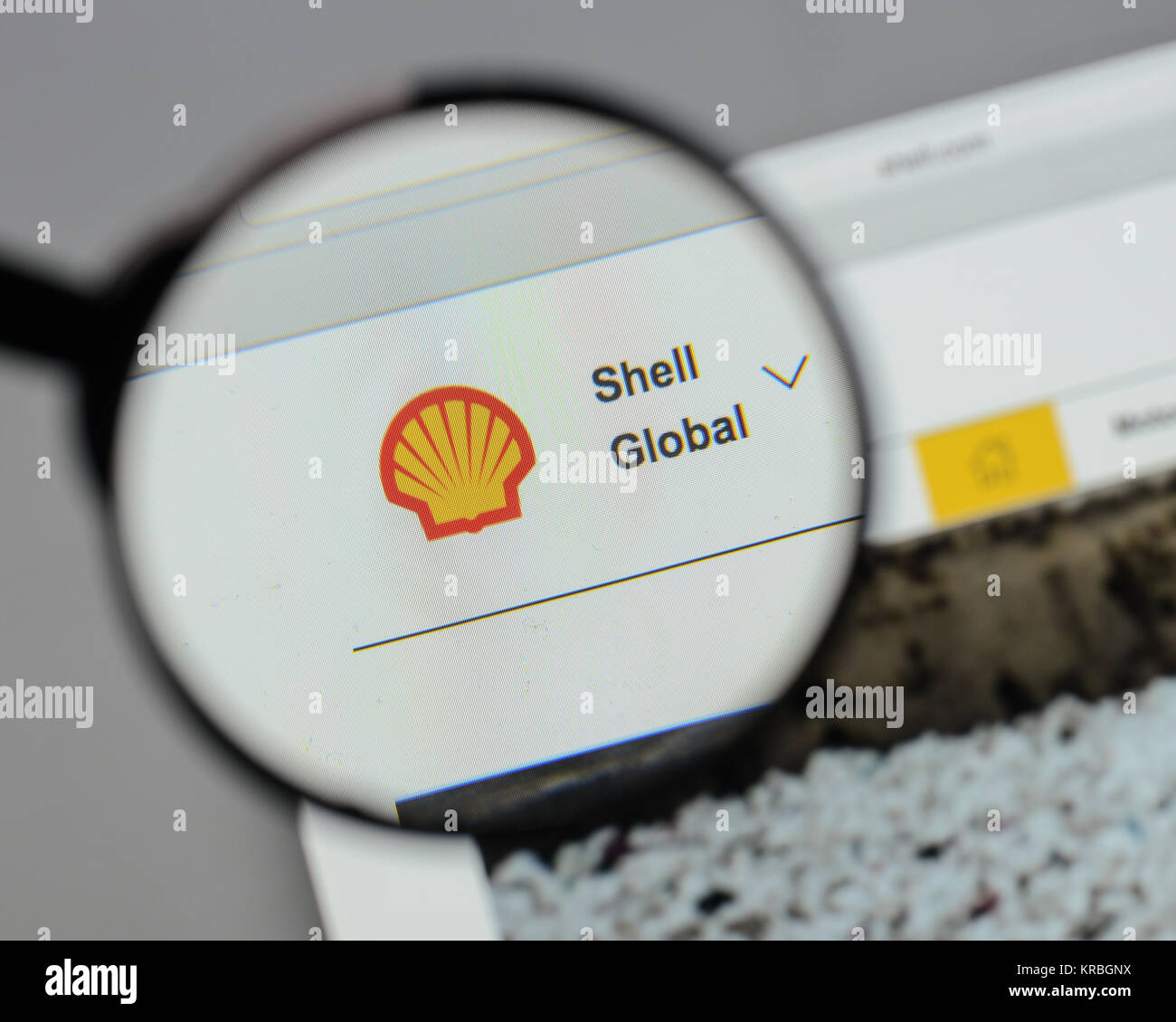 Milan, Italy - August 10, 2017: Shell BG Group logo on the website ...