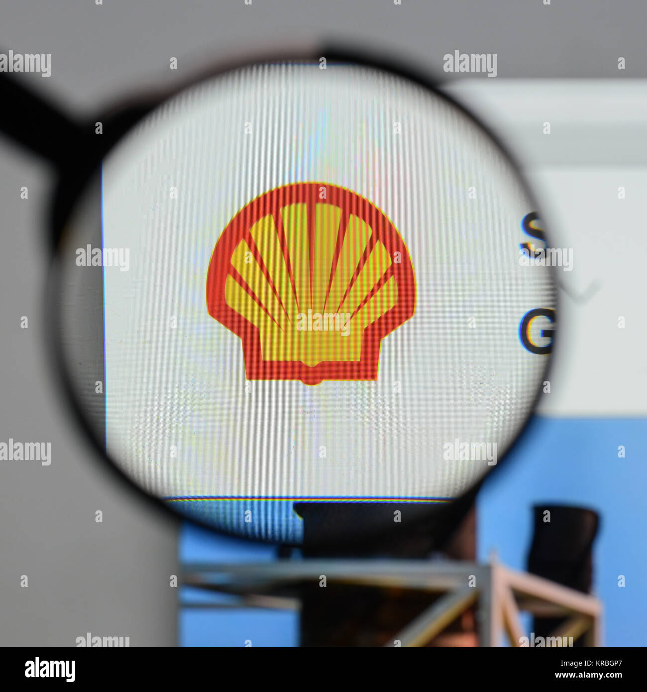 Milan, Italy - August 10, 2017: Shell BG Group logo on the website ...