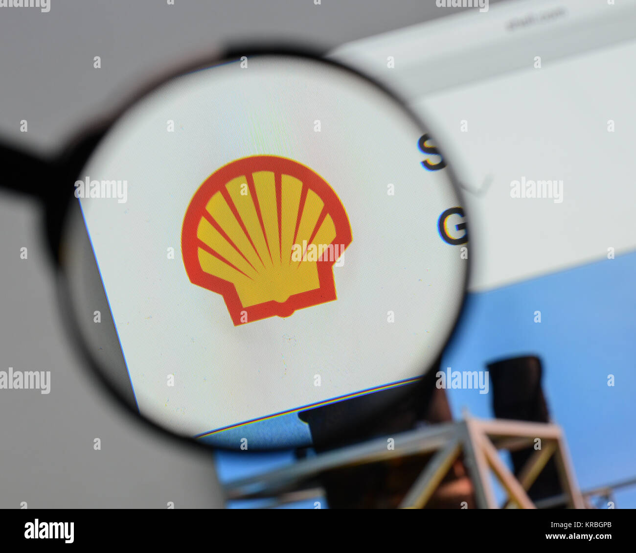 Milan, Italy - August 10, 2017: Shell BG Group logo on the website ...