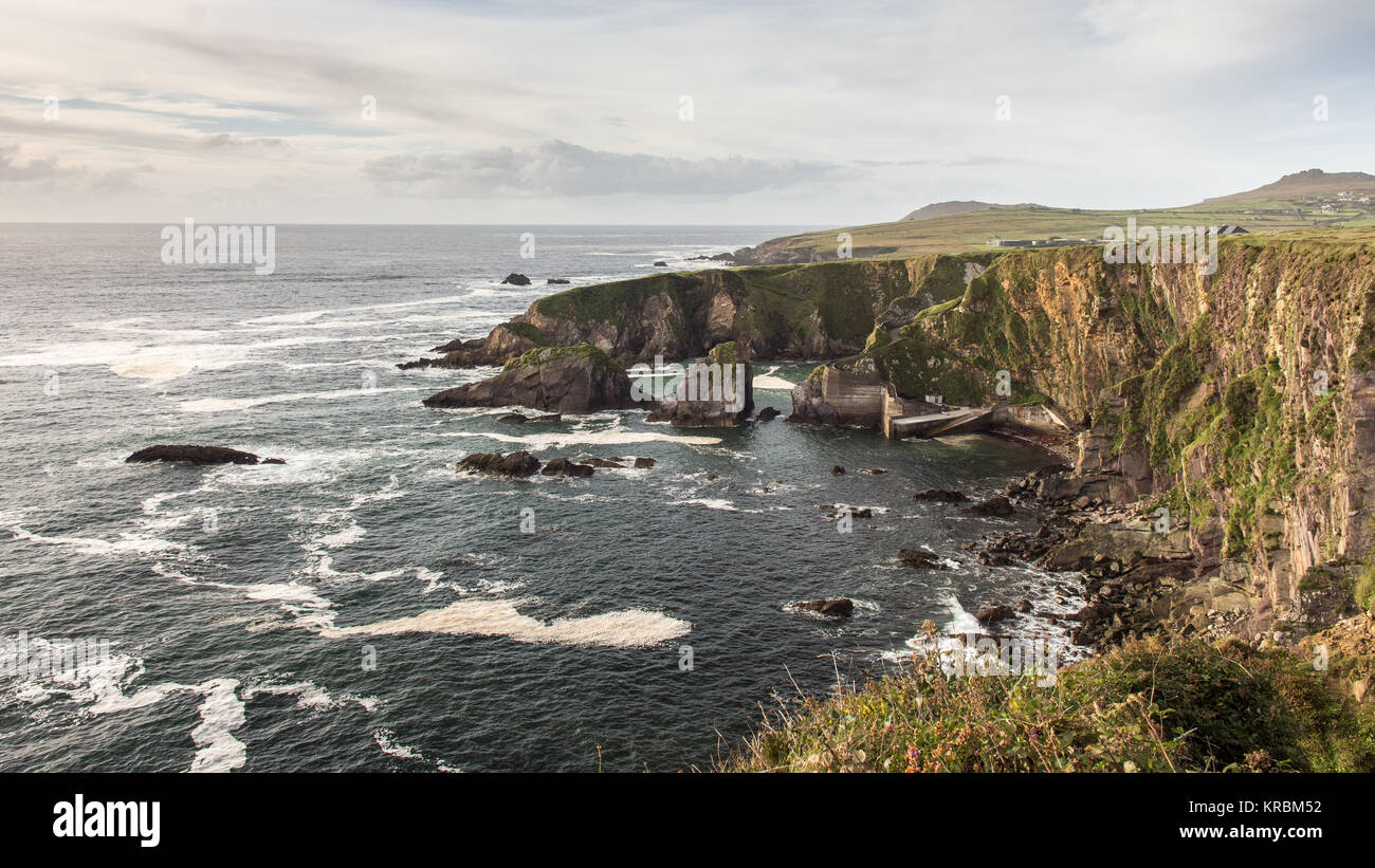 Dunquin harbour hi-res stock photography and images - Alamy