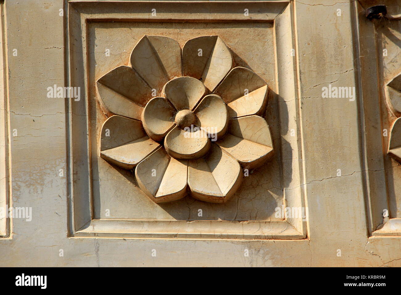 Cement water grout hi-res stock photography and images - Alamy