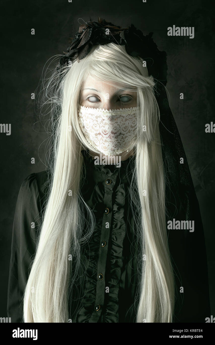Victorian doll mourning hi-res stock photography and images - Alamy