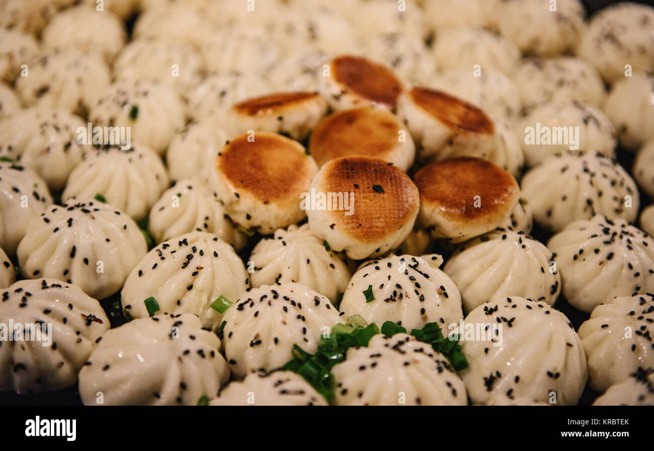 Chinese steamed dumplings baozi hi-res stock photography and images - Alamy
