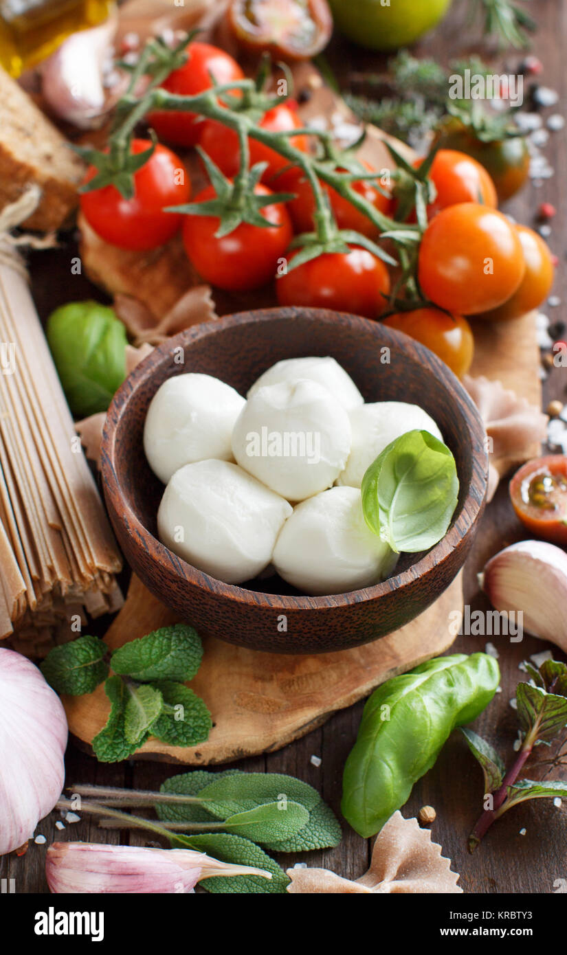 Italian cooking ingredients Stock Photo - Alamy