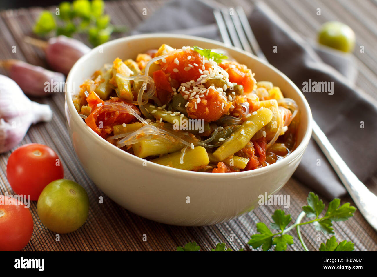 Rice spaghetti with vegetables in a bowl Stock Photo - Alamy