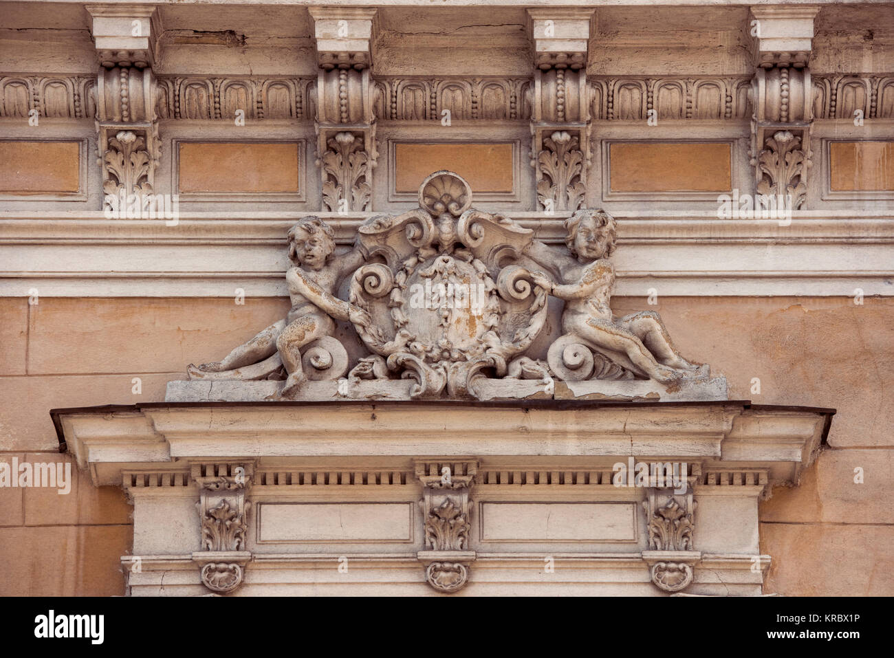 Classical architecture old stone hi-res stock photography and images ...