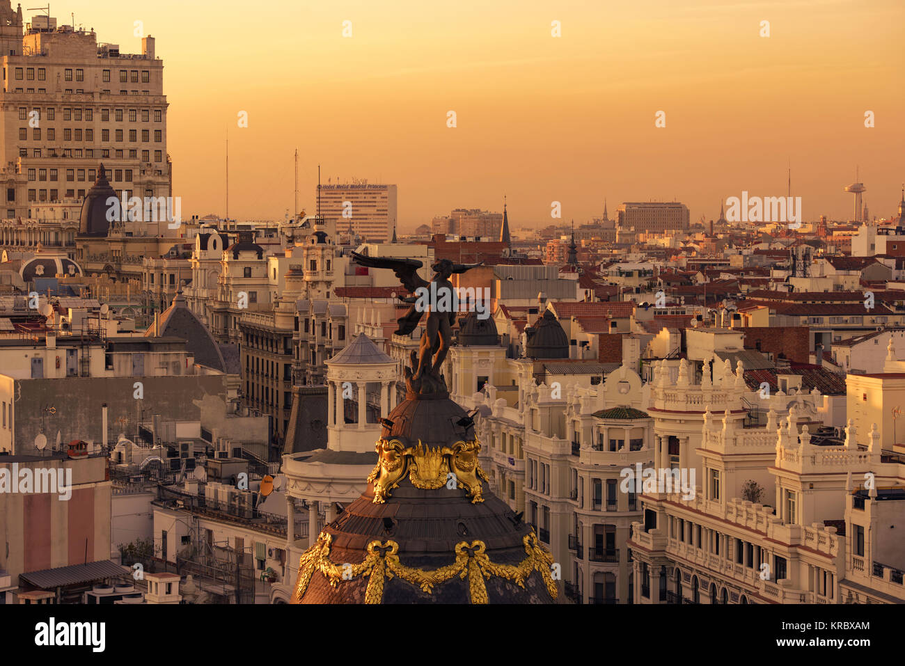 Statues in madrid downtown hi-res stock photography and images - Alamy