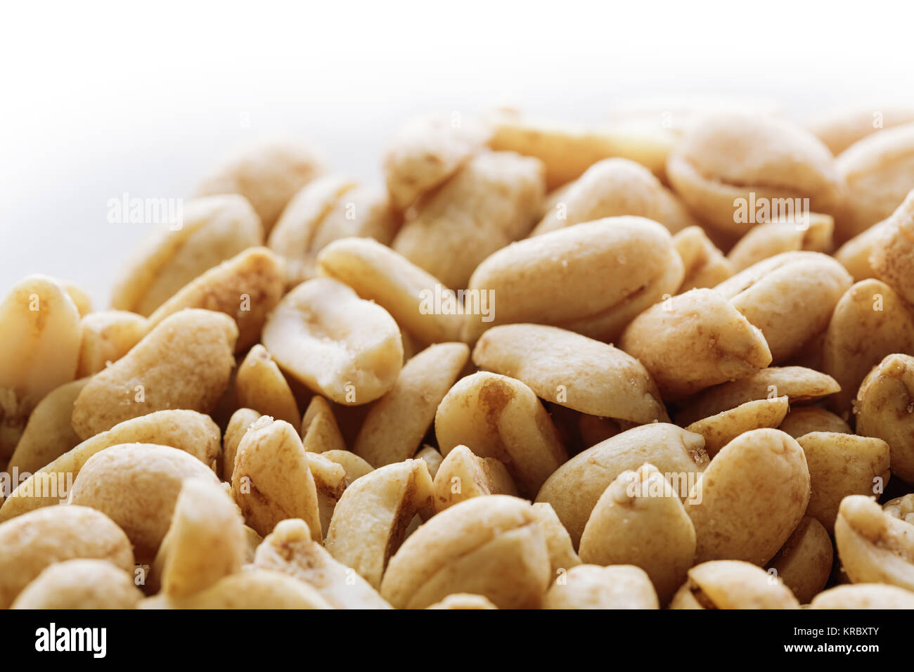 Salted nuts peanuts Stock Photo - Alamy