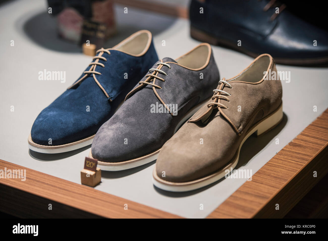 Men shoes in a store in Paris Stock Photo - Alamy