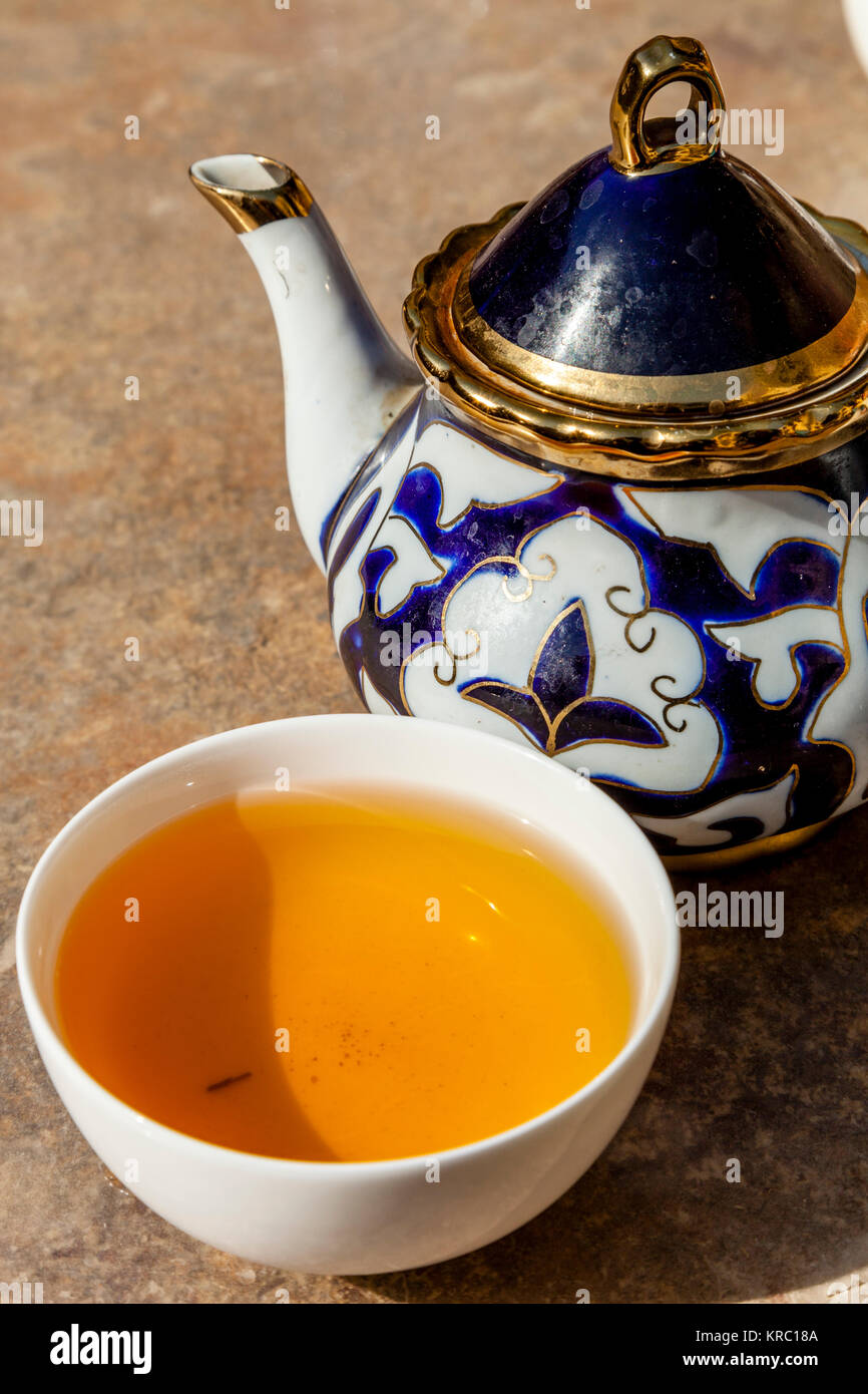 Uzbek silk hi-res stock photography and images - Alamy