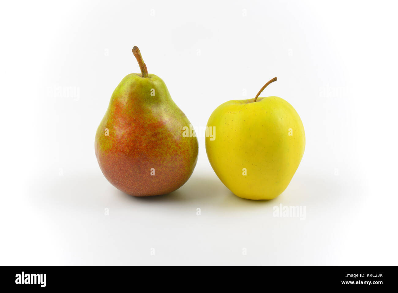 pear and apple Stock Photo - Alamy