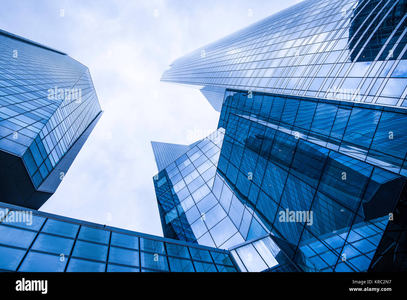 office building in Paris Stock Photo - Alamy