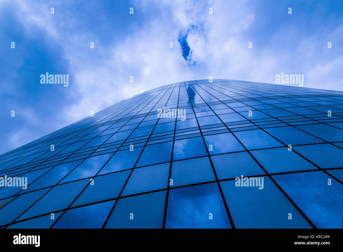 office building in Paris Stock Photo - Alamy