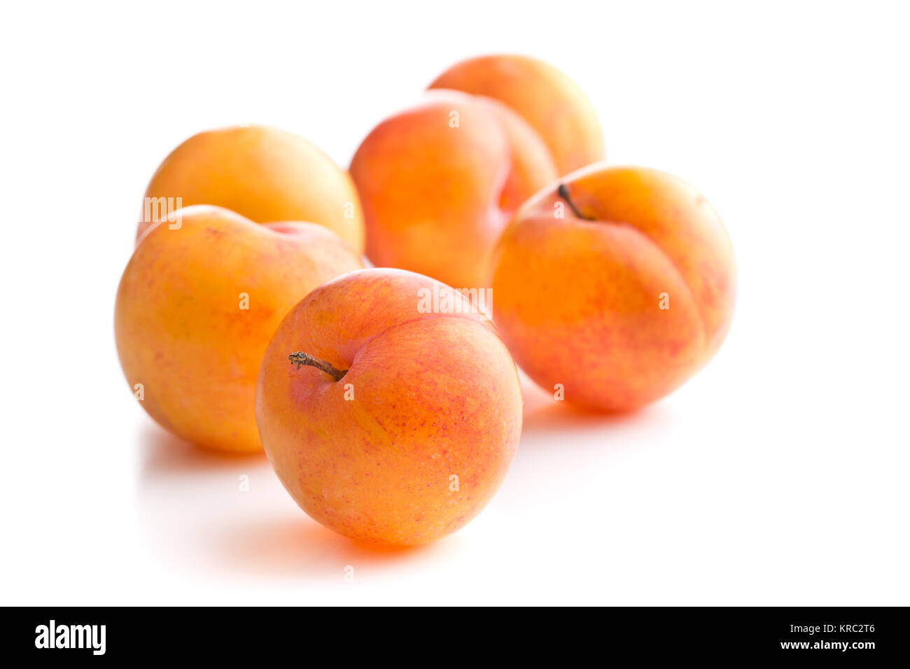 Ripe yellow plums Stock Photo - Alamy