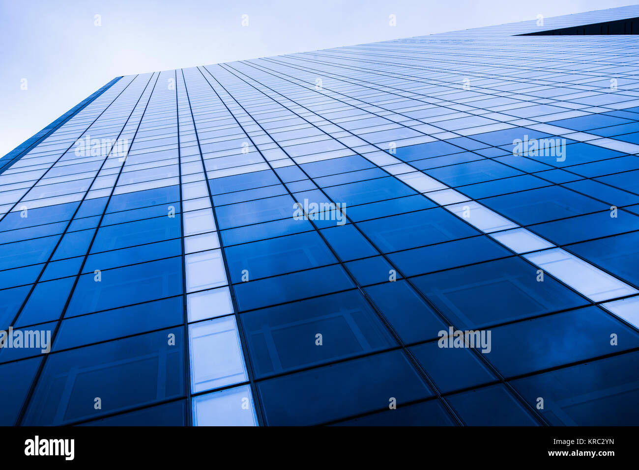 Office building in Paris Stock Photo - Alamy