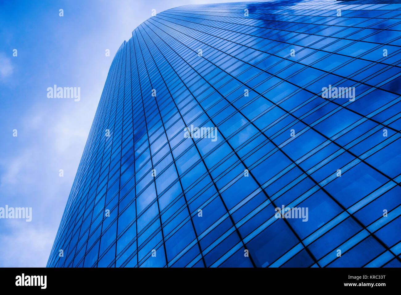 Office building in Paris Stock Photo - Alamy