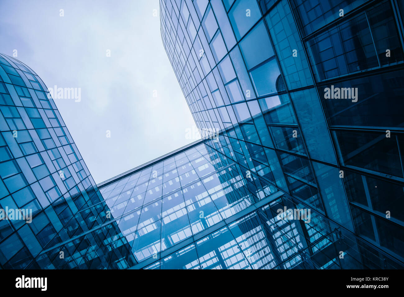 Office building in Paris Stock Photo - Alamy