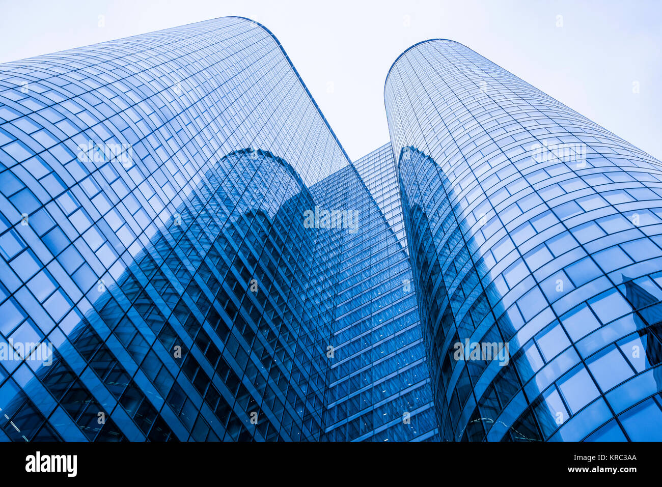 Office building in Paris Stock Photo - Alamy