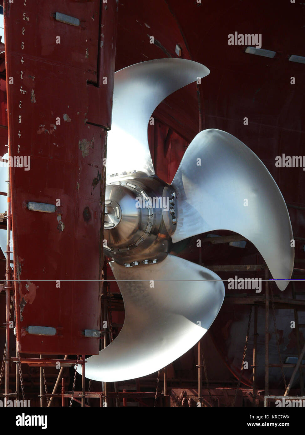 Motor boat propeller hi-res stock photography and images - Alamy