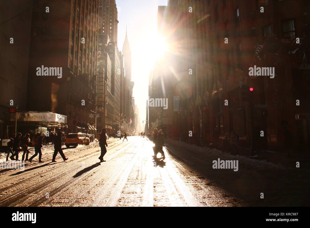 New york winter street view hi-res stock photography and images - Alamy