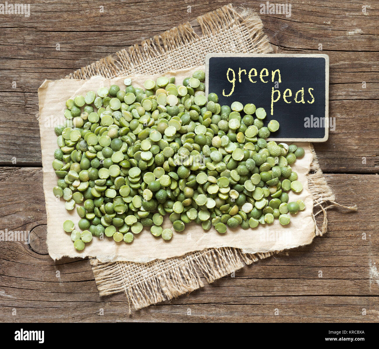 Pile of Dried Green Split Peas Stock Photo - Alamy