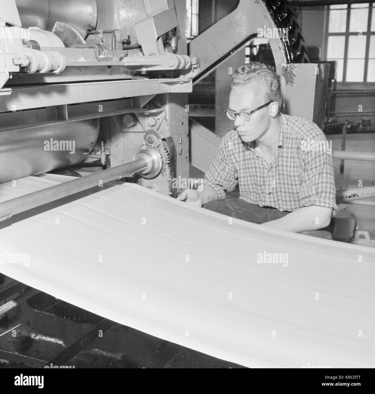 Historic photography machine hi-res stock photography and images - Alamy