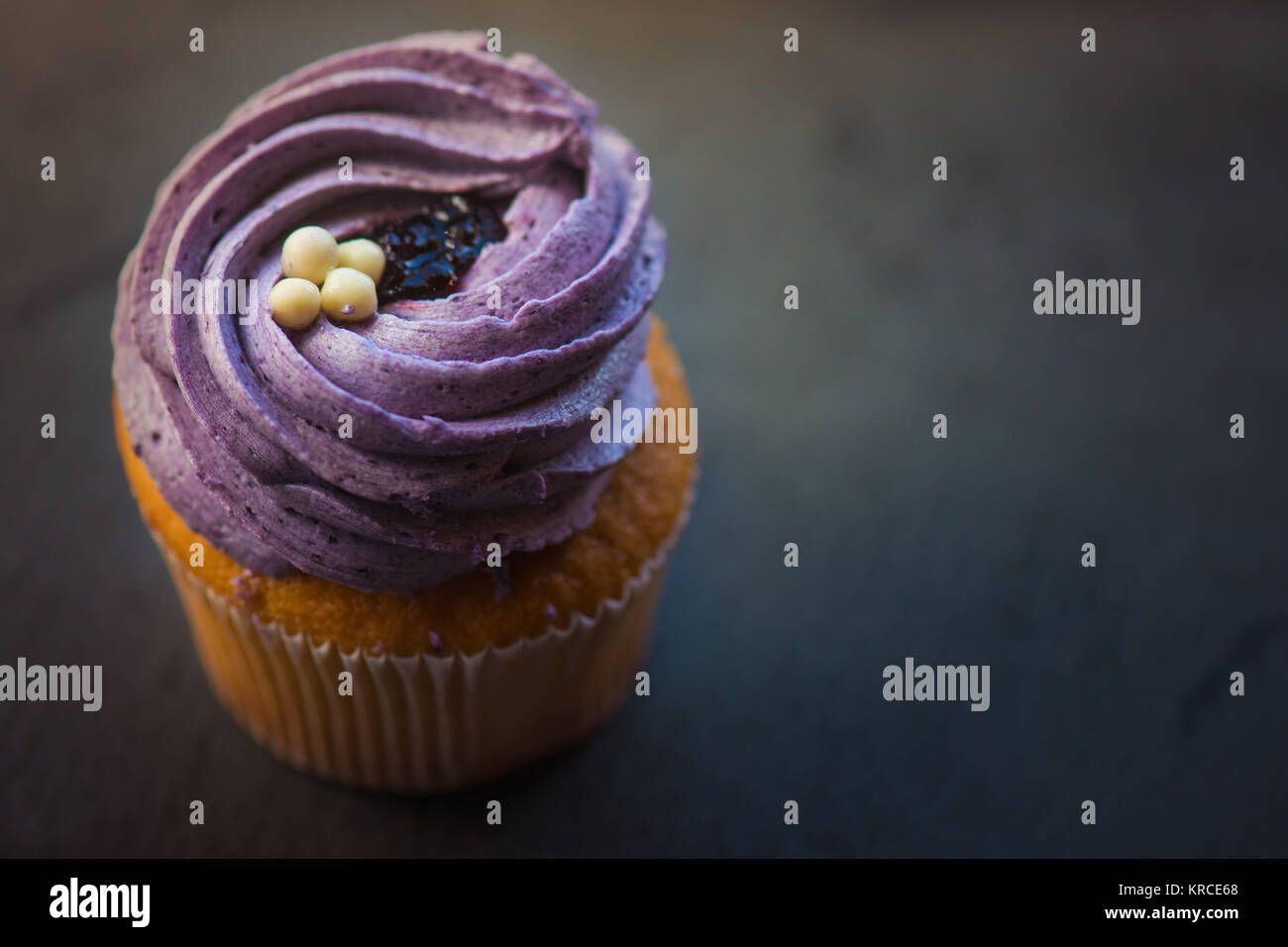Cupcake desert cream Stock Photo - Alamy