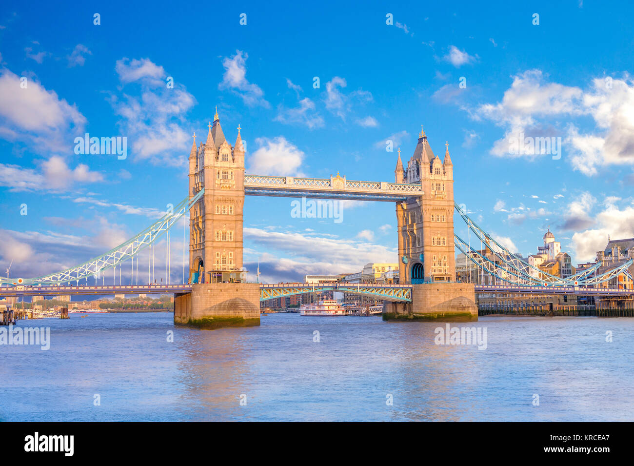 Tower london famous landmark in hi-res stock photography and images - Alamy