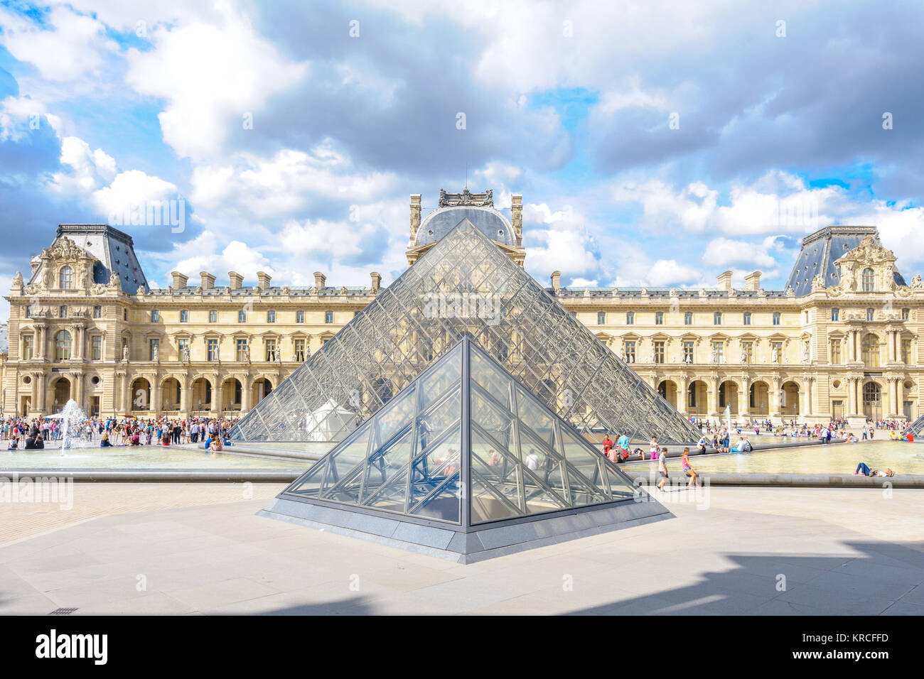 Paris louvre art museum hi-res stock photography and images - Alamy